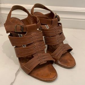 Manolo Blahnik - Poshmark